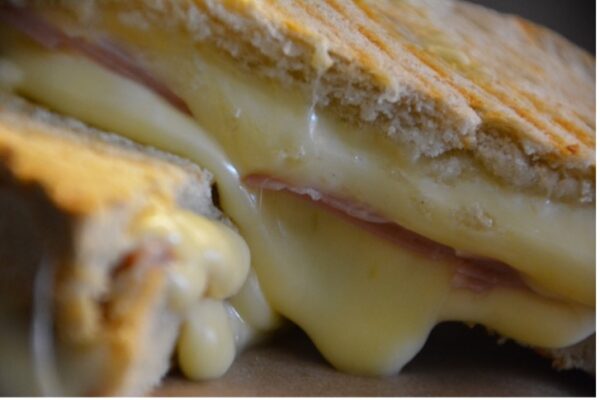 Kom langs in onze croque- en broodjesbar | KROX